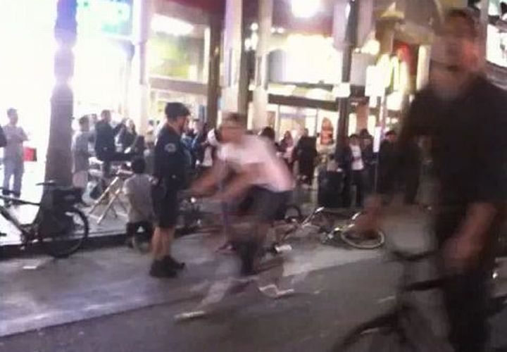 Video Shows Lapd Officer Kicking Cyclist Protester Police Magazine