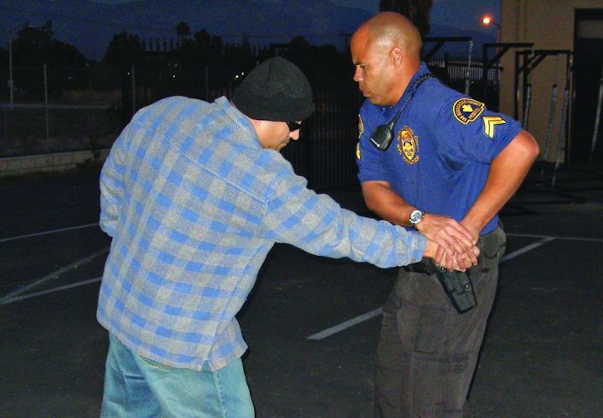 Stopping Gun Grabs | Police Magazine