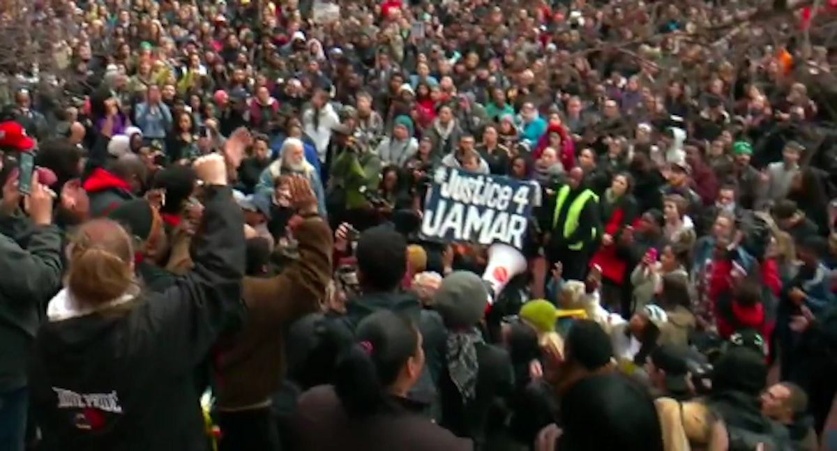 Minneapolis Relatively Quiet After Jamar Clark Shooting Decision ...
