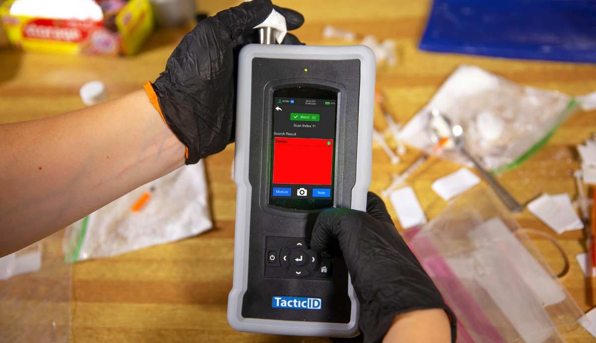 TacticID-1064 From: B&W Tek | Police Magazine